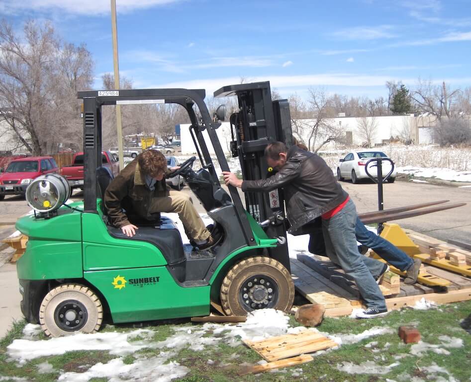 A tale of forklifts and team building - Modular Robotics | Cubelets ...